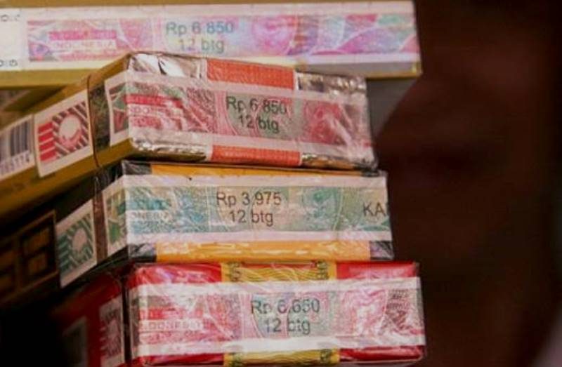 Di Balik Kenaikan Tarif Cukai Rokok Tahun 2021 - Koran Sulindo
