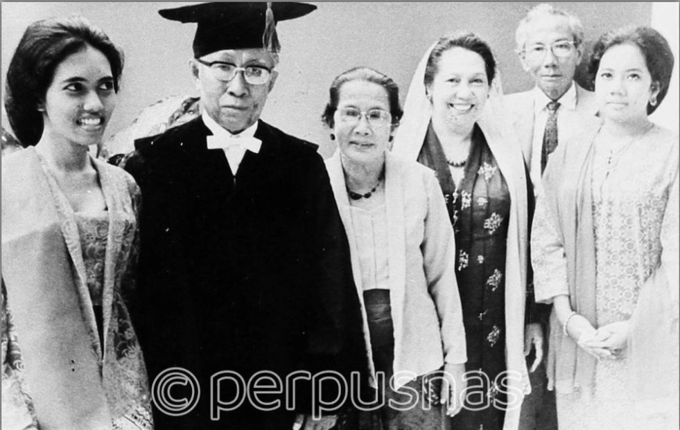 Bahder Djohan: 'Dokter' Pendidikan dan Kebudayaan Indonesia (Bagian III ...