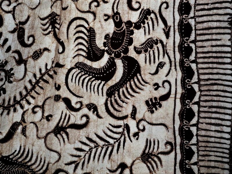 Batik Gedog: Wastra Selaras Alam - Koran Sulindo