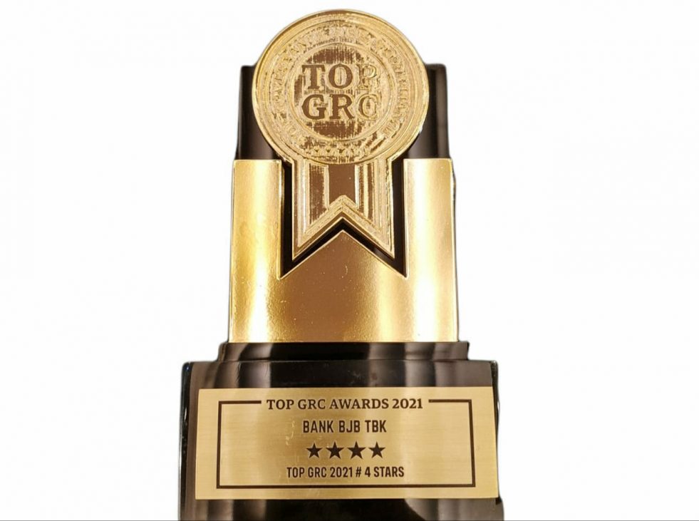 bank bjb Sabet Tiga Penghargaan TOP GRC Award 2021 - Koran Sulindo