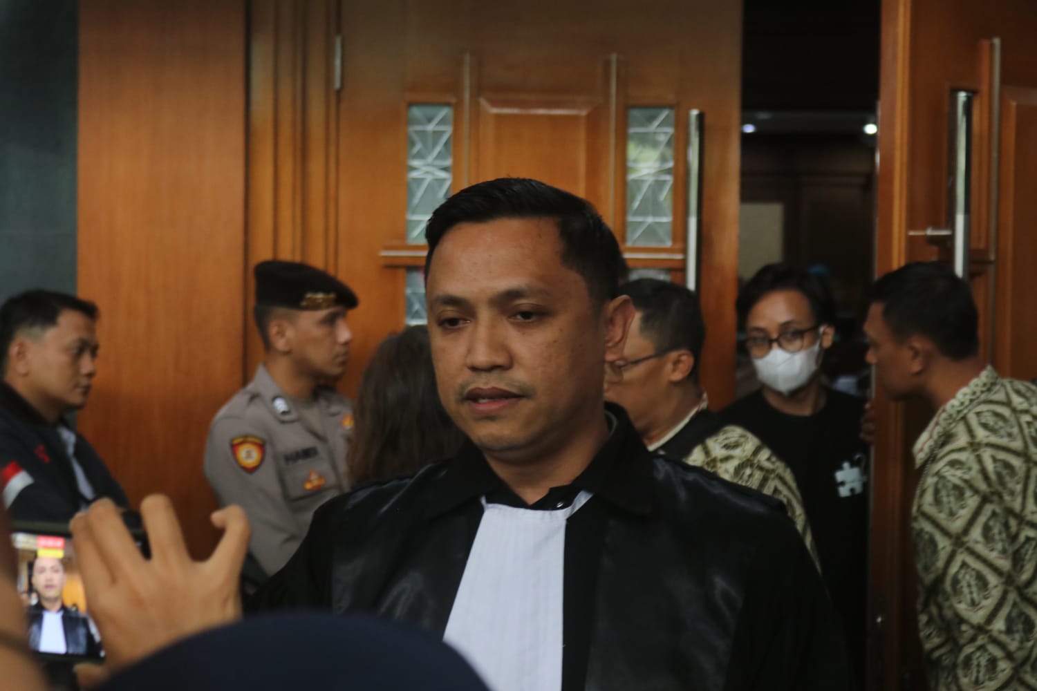 Ronny Talapessy Sebut Suap Kepada Wahyu Setiawan Bukan dari Hasto ...